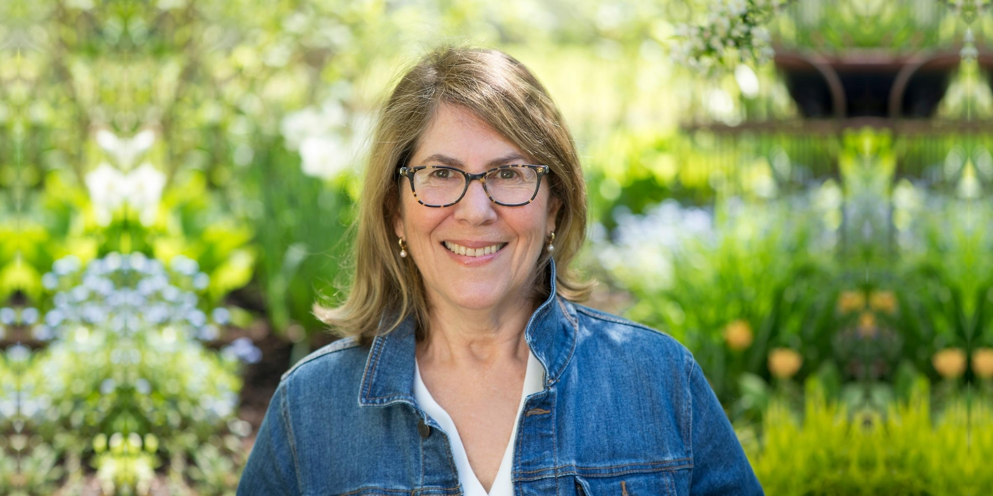 Elizabeth Lesser | Doing Power Differently